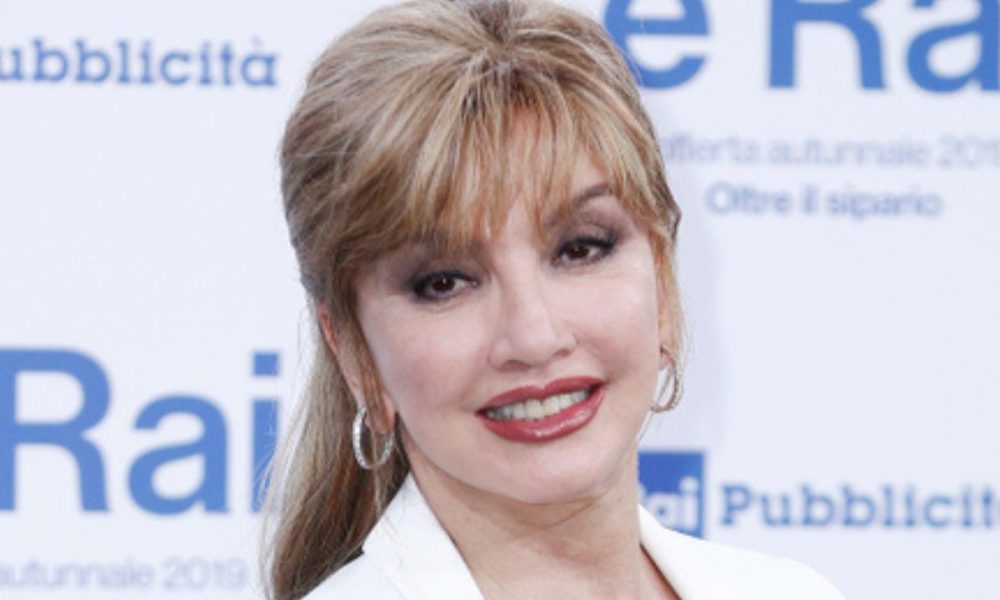 Milly Carlucci: chi sono e cosa fanno nella vita le sorelle Gabriella e ...