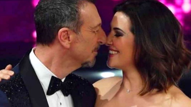 Giovanna Civitillo ha un "codice segreto": così comunica con Amadeus a ...