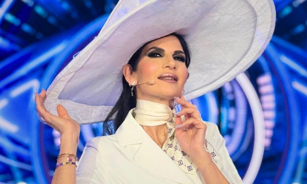 Perché Pamela Prati copre sempre il collo?