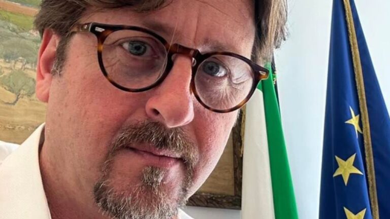 Chi è Manlio Messina: età, vita e carriera dell'assessore